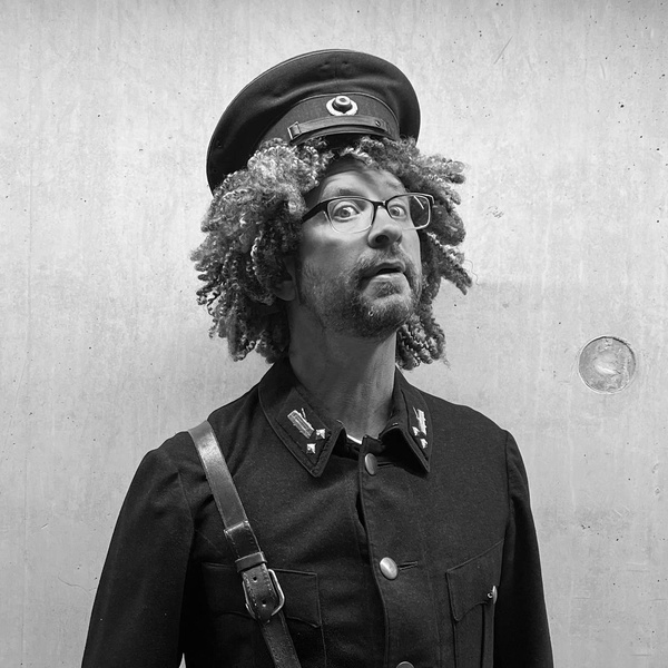 Listener Numbers, Contacts, Similar Podcasts - Berlin Footnote