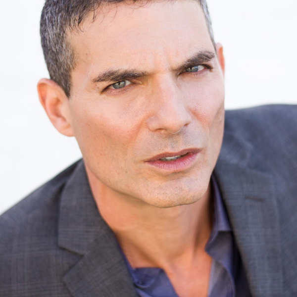 Listener Numbers, Contacts, Similar Podcasts - Breaking News Los Angeles