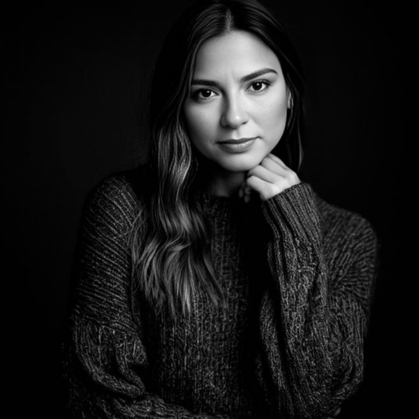 Listener Numbers, Contacts, Similar Podcasts - Keep Me Close. Marthas,Blog